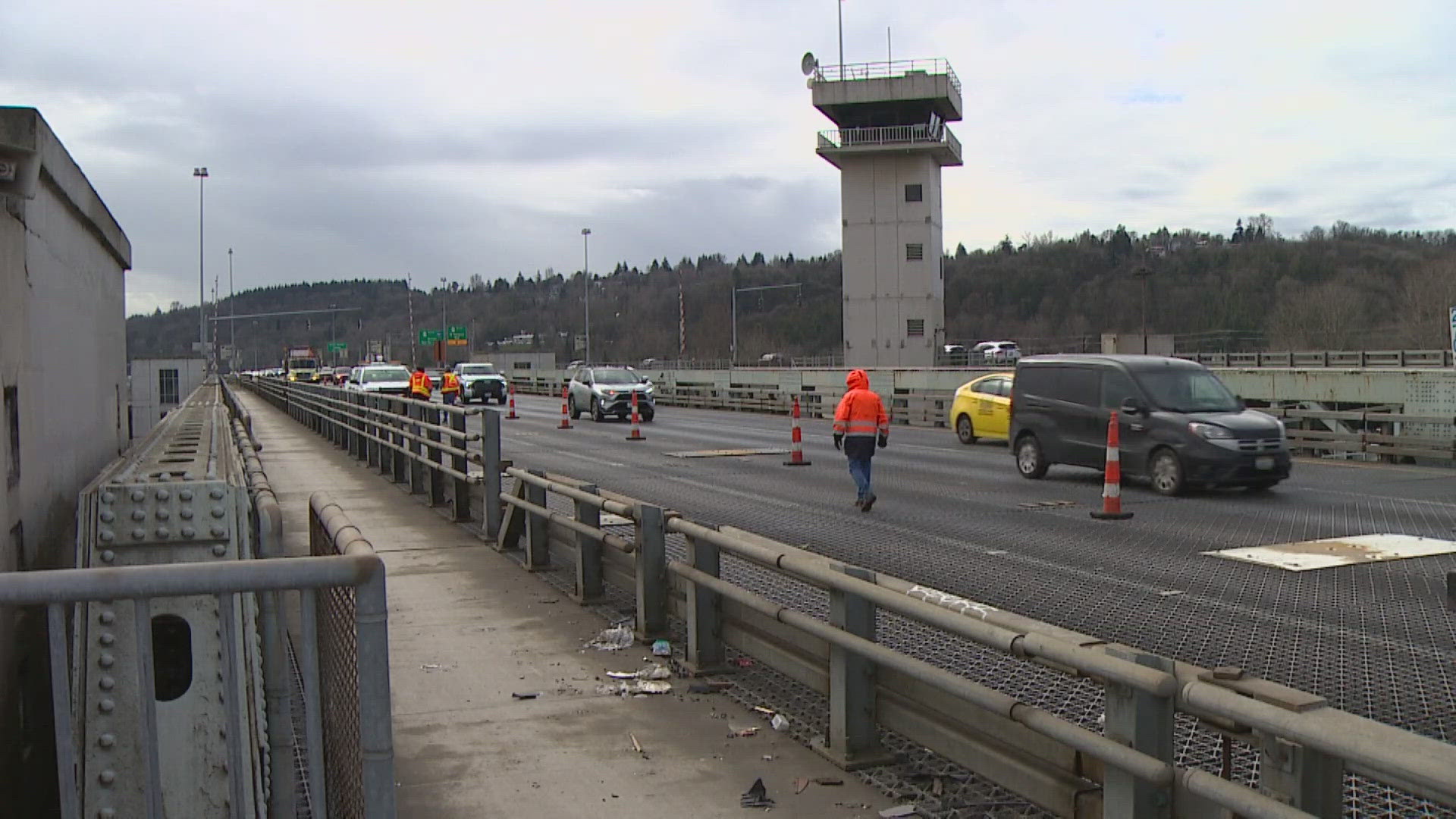 Partial closure of SR 99 continues at 1st Avenue S Bridge due to ...