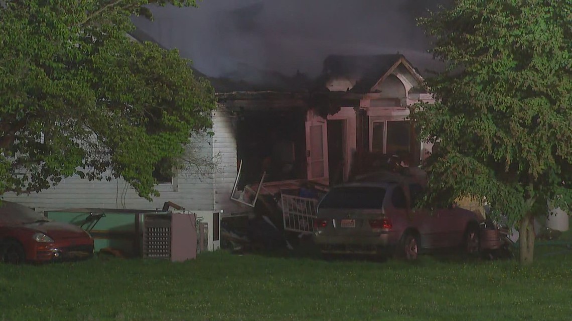 Explosion heard before large house fire in Snohomish | king5.com