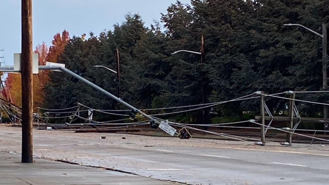 South Park Bridge reopens after downed power lines forced closure ...