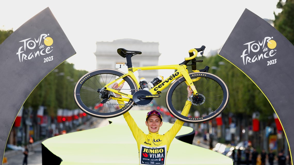 Danish rider Jonas Vingegaard wins the Tour de France for 2nd straight ...