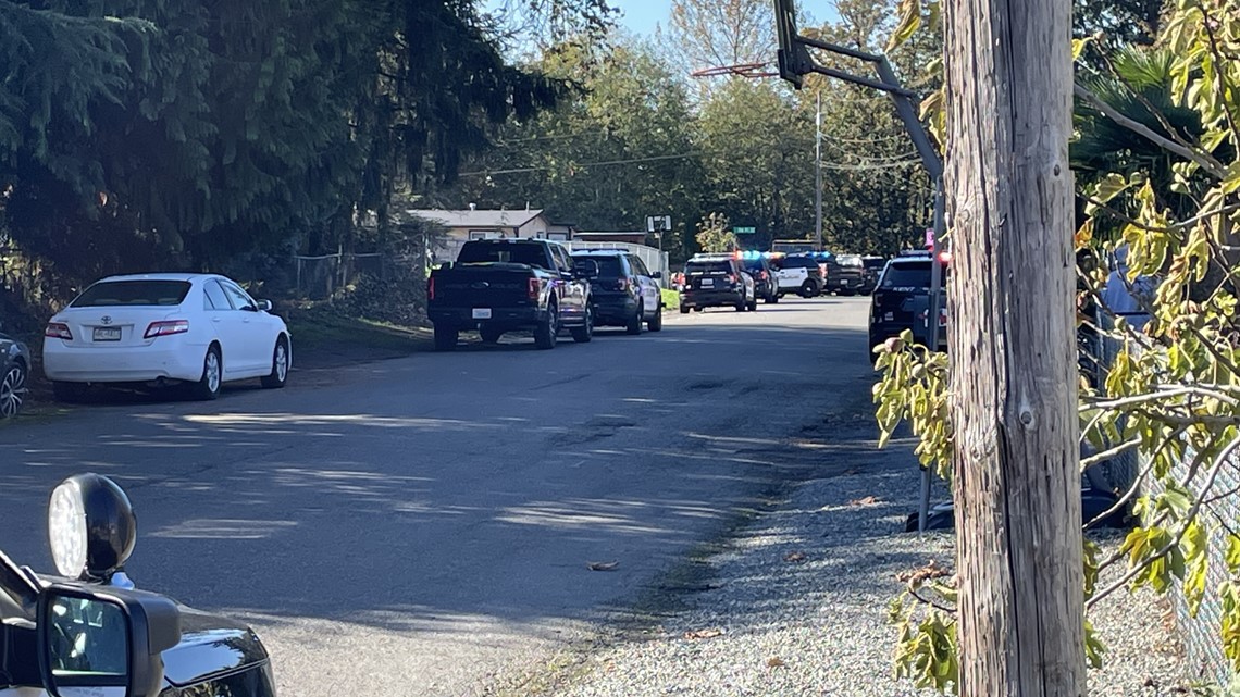 Kent police, SWAT respond to shooting | king5.com