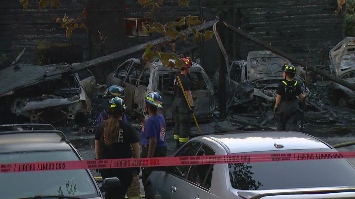 12 apartments damaged, cars destroyed in Renton fire | king5.com