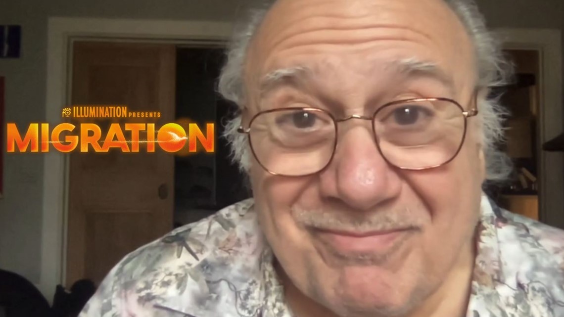 Migration star Danny Devito loves to fly | king5.com