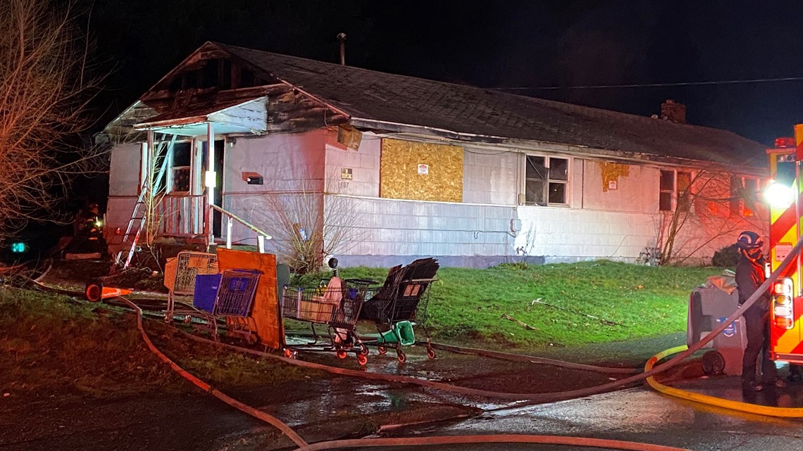 Renton firefighter injured after falling off ladder while battling ...