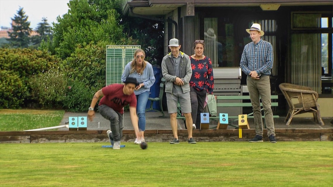 Team Evening takes a toss at lawn bowling - Field Trip Friday | king5.com