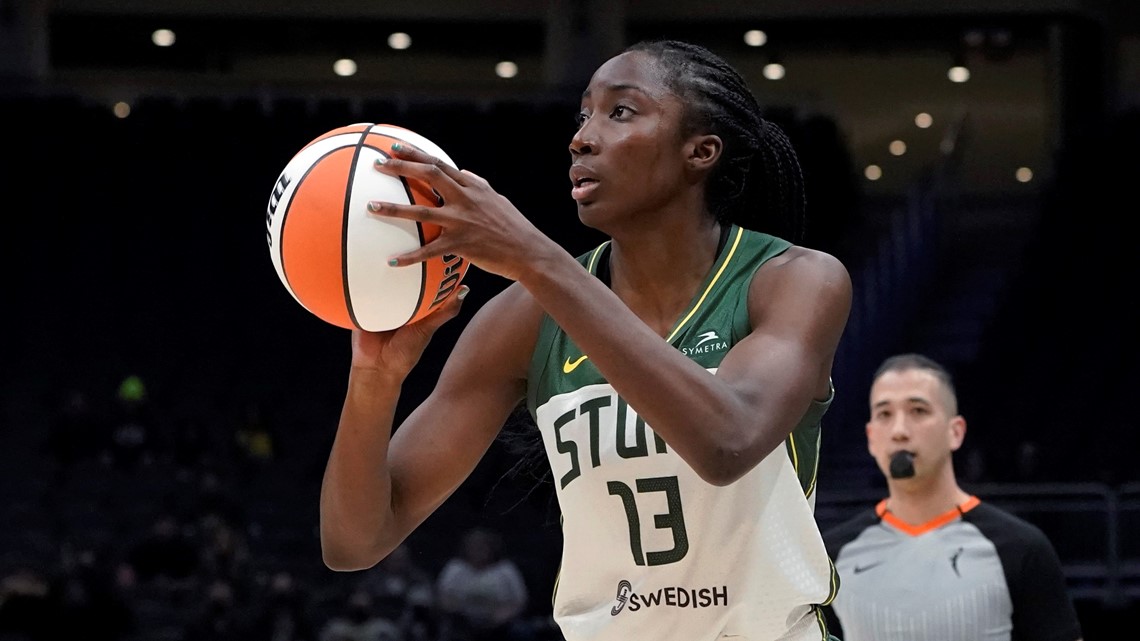 Magbegor, Stewart power Storm to 74-71 win over Sky | king5.com