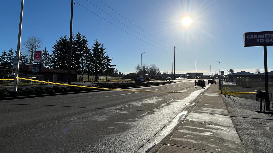 Kent police officers shoot hatchet attack suspect | king5.com