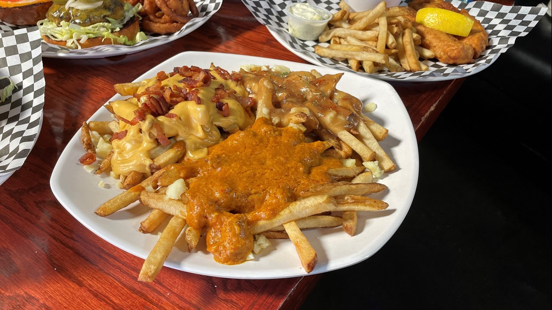 The Angry Beaver serves up hockey and Canadian favorites in Seattle ...