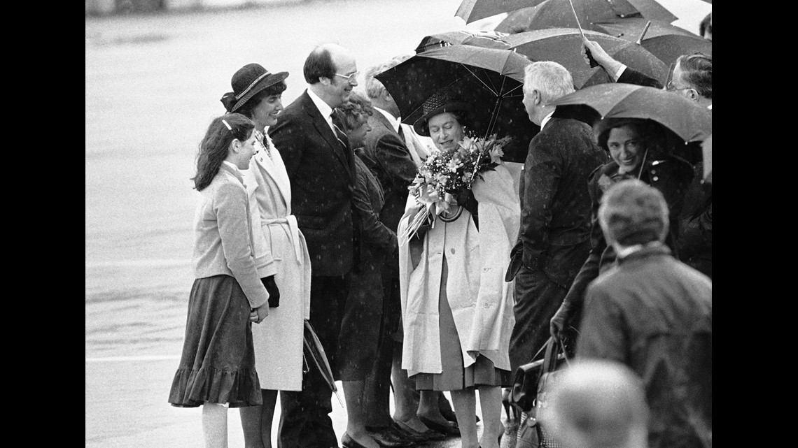 A look back at Queen Elizabeth II’s 1983 visit to Seattle | king5.com