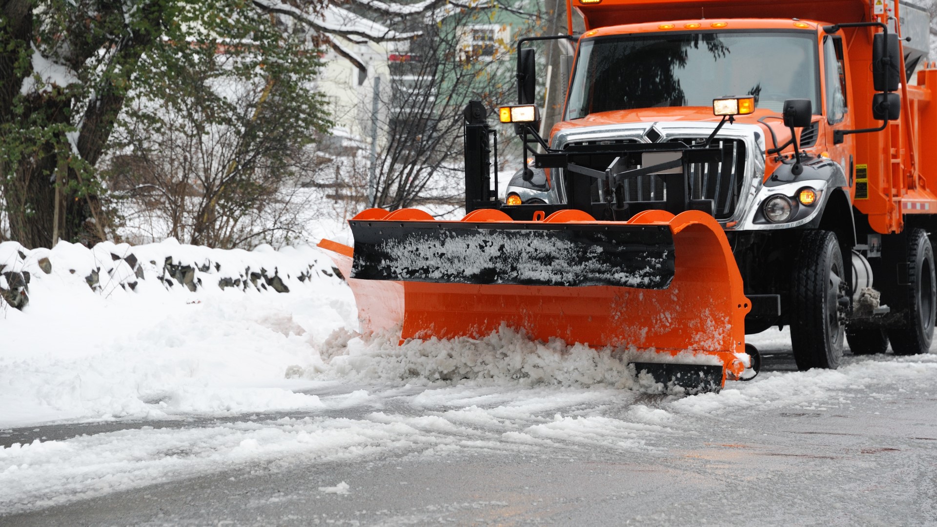 The difference between a winter storm warning and a blizzard warning ...
