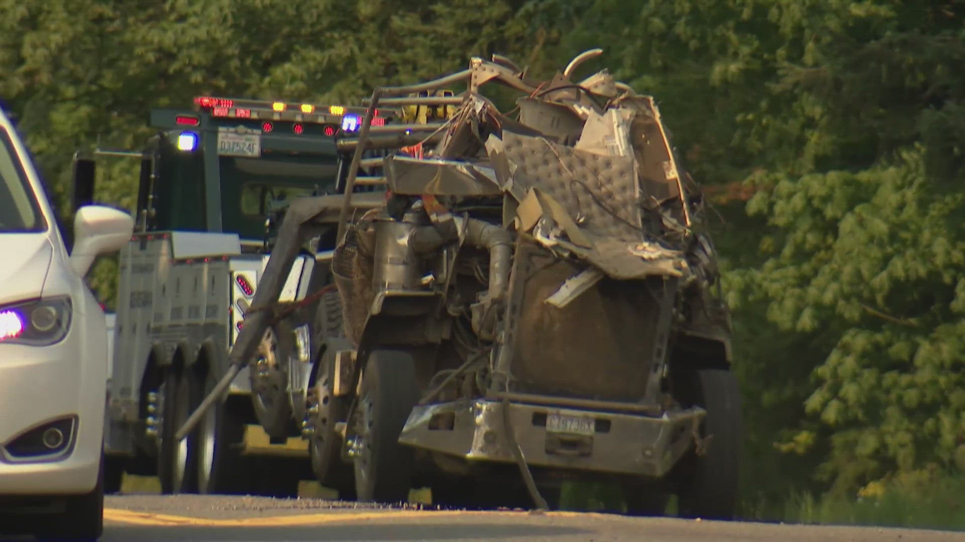Police investigating fatal semi-truck crash on I-90 in North Bend | king5.com
