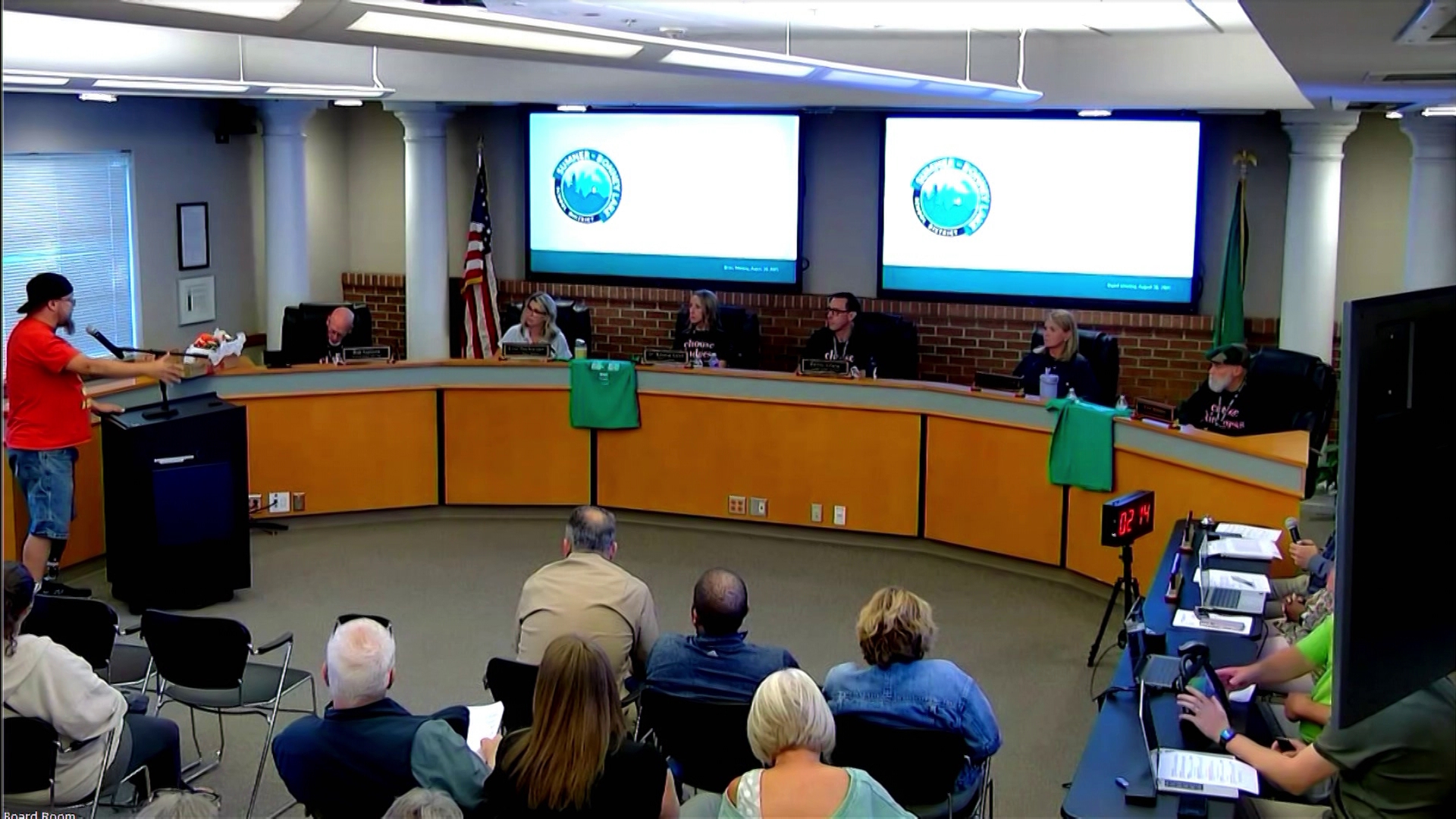 School district reviews facility policies after drag event | king5.com