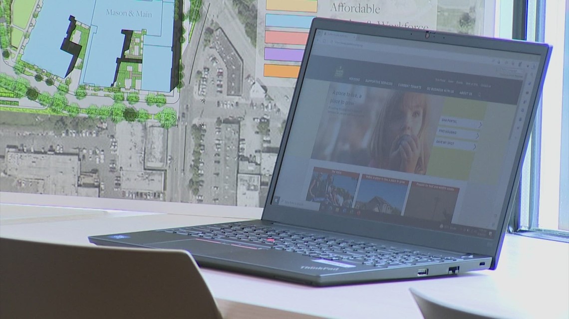 Seattle computer lab highlights Affordable Connectivity Program's ...