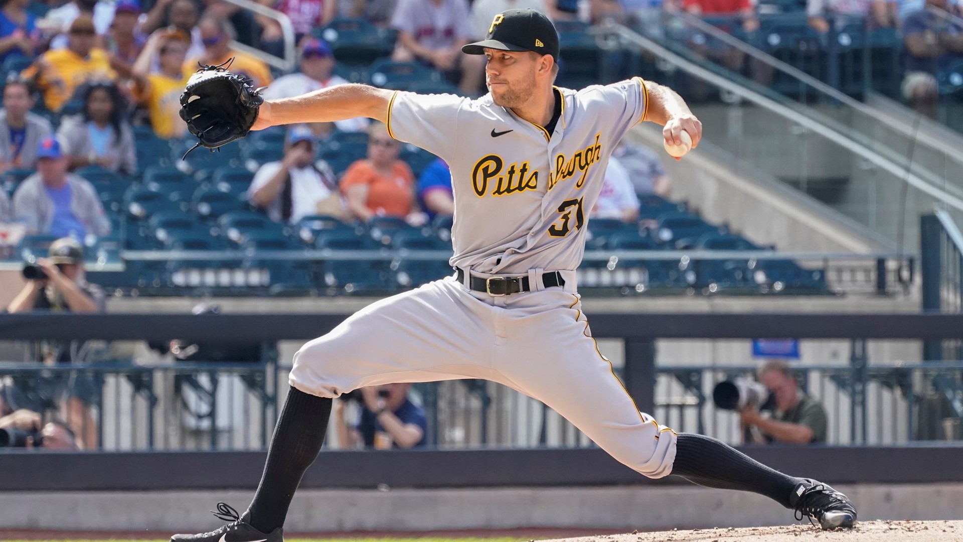 Pirates trade lefty Tyler Anderson -- to Mariners, not Phils | king5.com