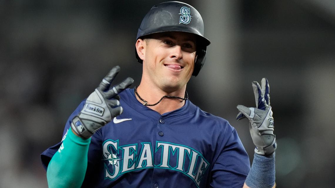 Woo pitches shutout ball for 6 innings, Moore has 2 homers and 4 RBIs ...