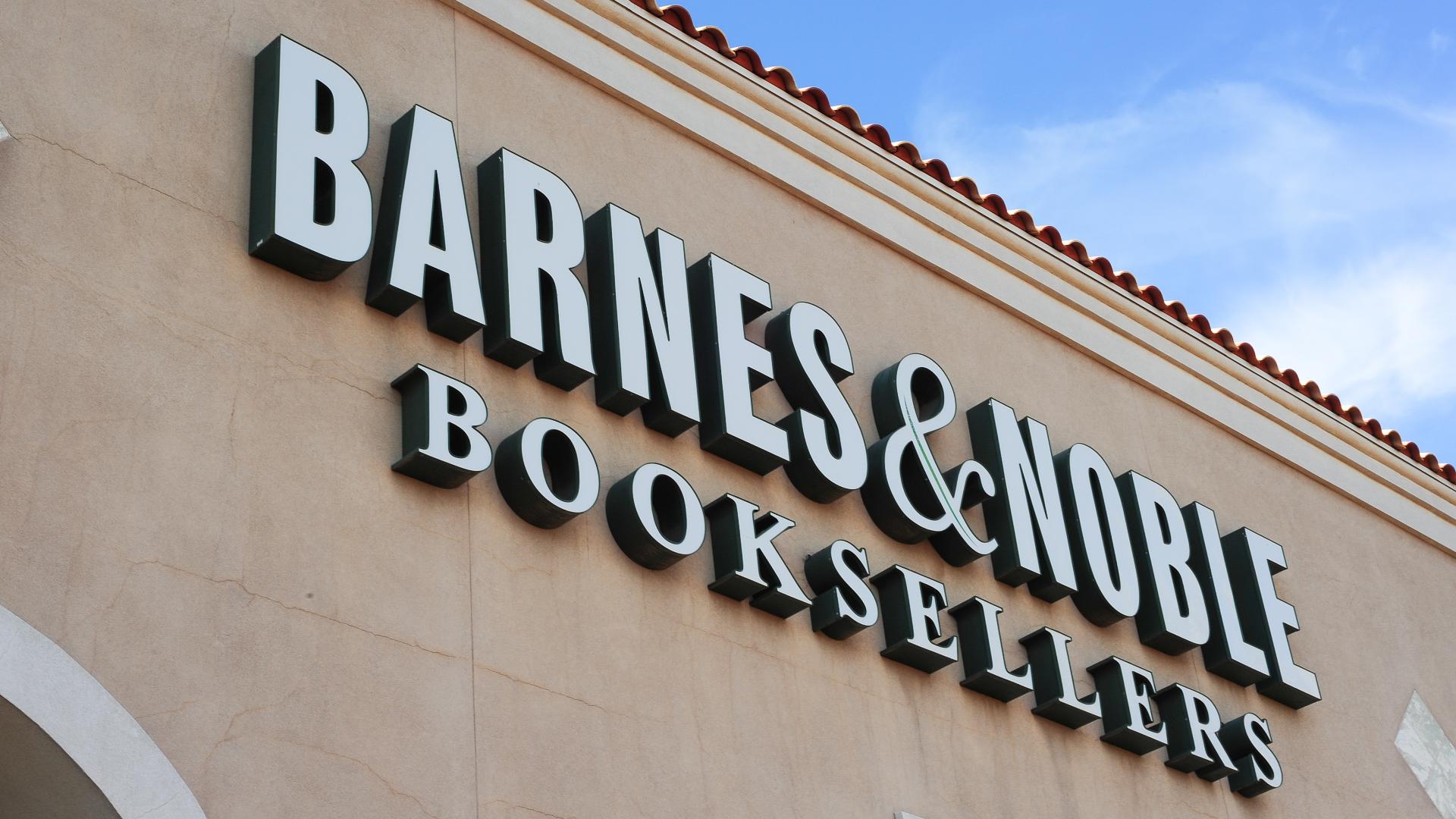 Barnes & Noble set to manage University Book Store titles | king5.com