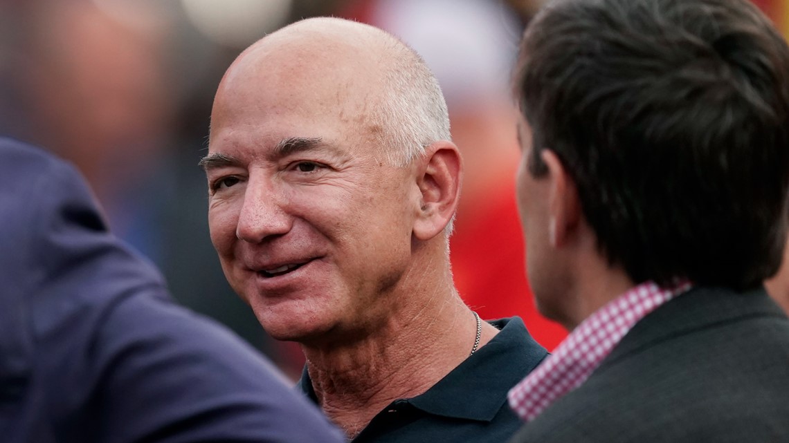 Jeff Bezos packs bags for Miami, leaving Seattle | king5.com