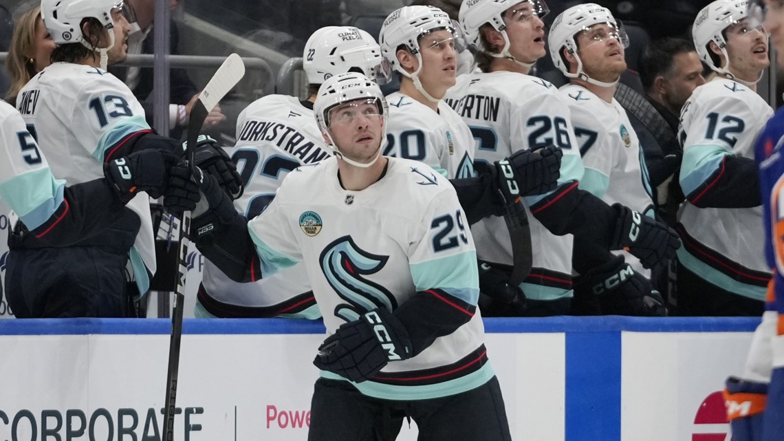 Vince Dunn on his return to the Seattle Kraken after missing 19 games ...