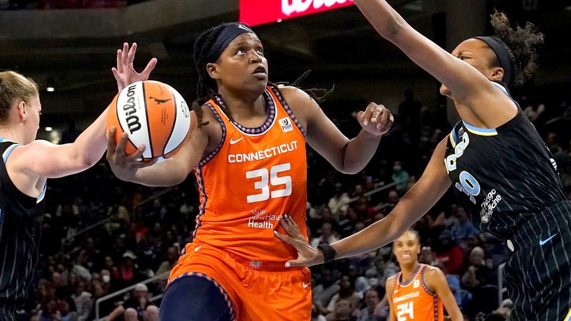 AP source: New York finalizing deal for 2021 MVP Jones | king5.com