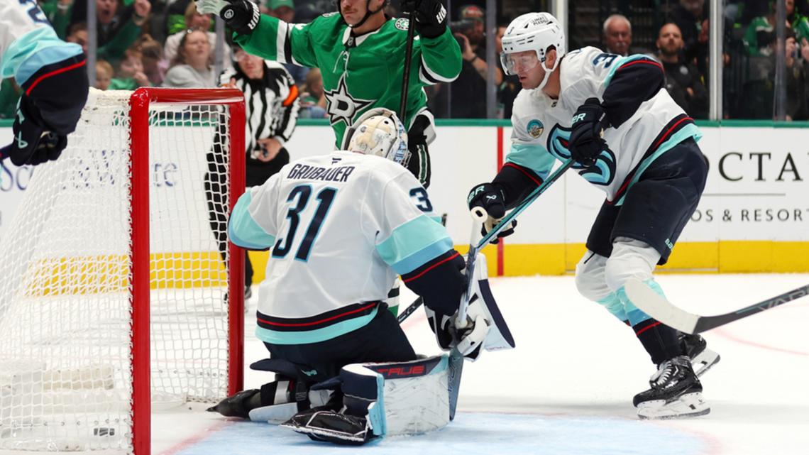 Steel, Johnston score 14 seconds apart, DeSmith has 25 saves as Stars ...