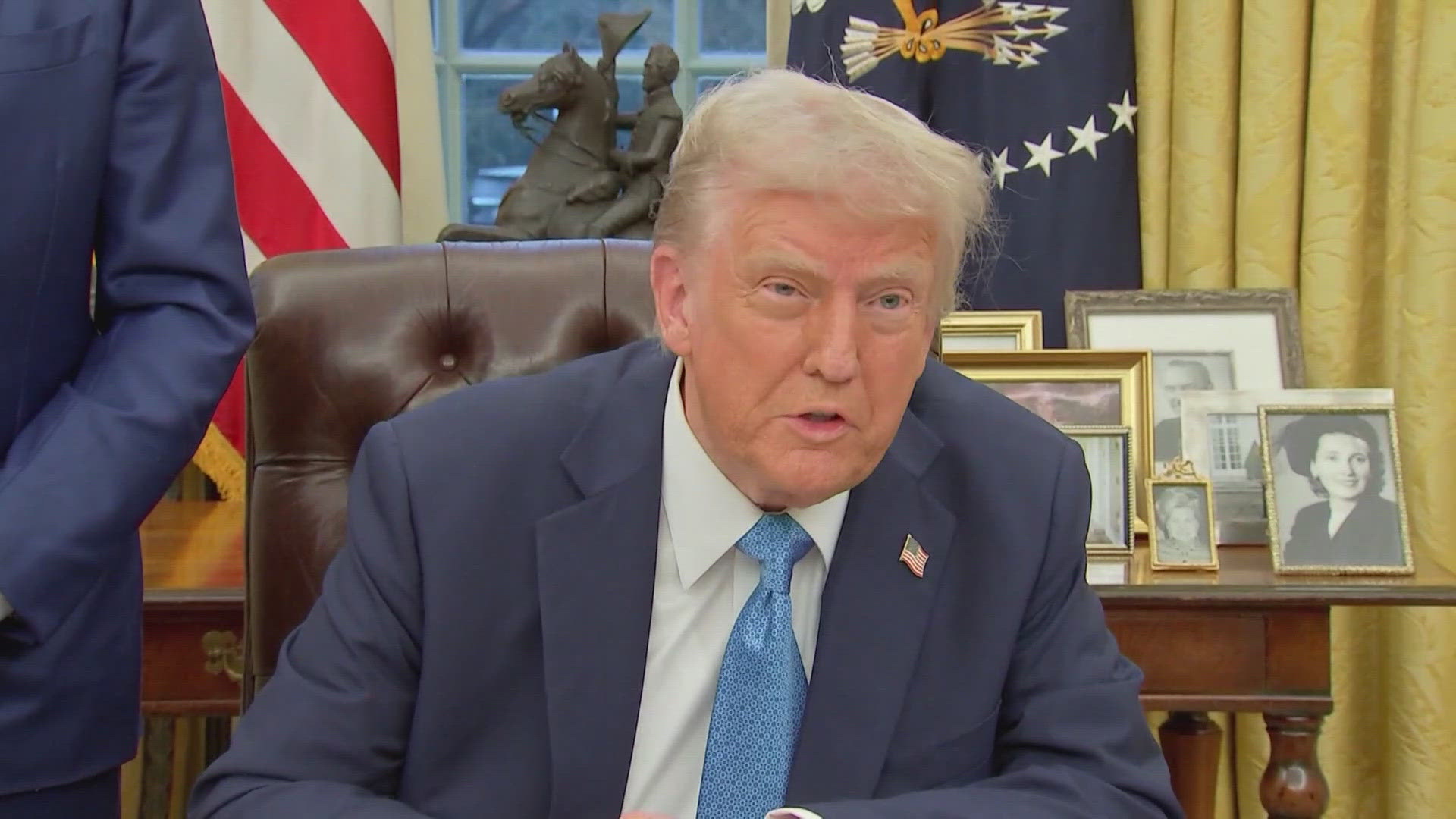 Trump puts tariffs on Canada, Mexico and China, spurring trade war as ...