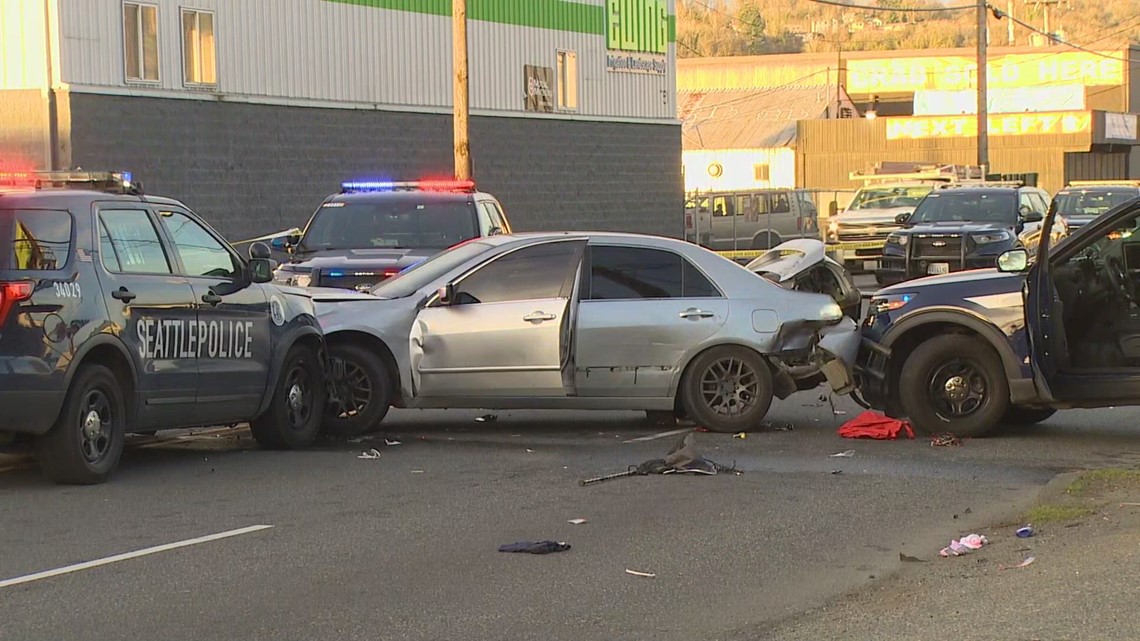 Suspect allegedly dragged Seattle police officers in Georgetown | king5.com