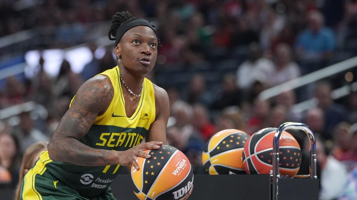 Wheeler leads Seattle Storm to playoffs with last-second win | king5.com