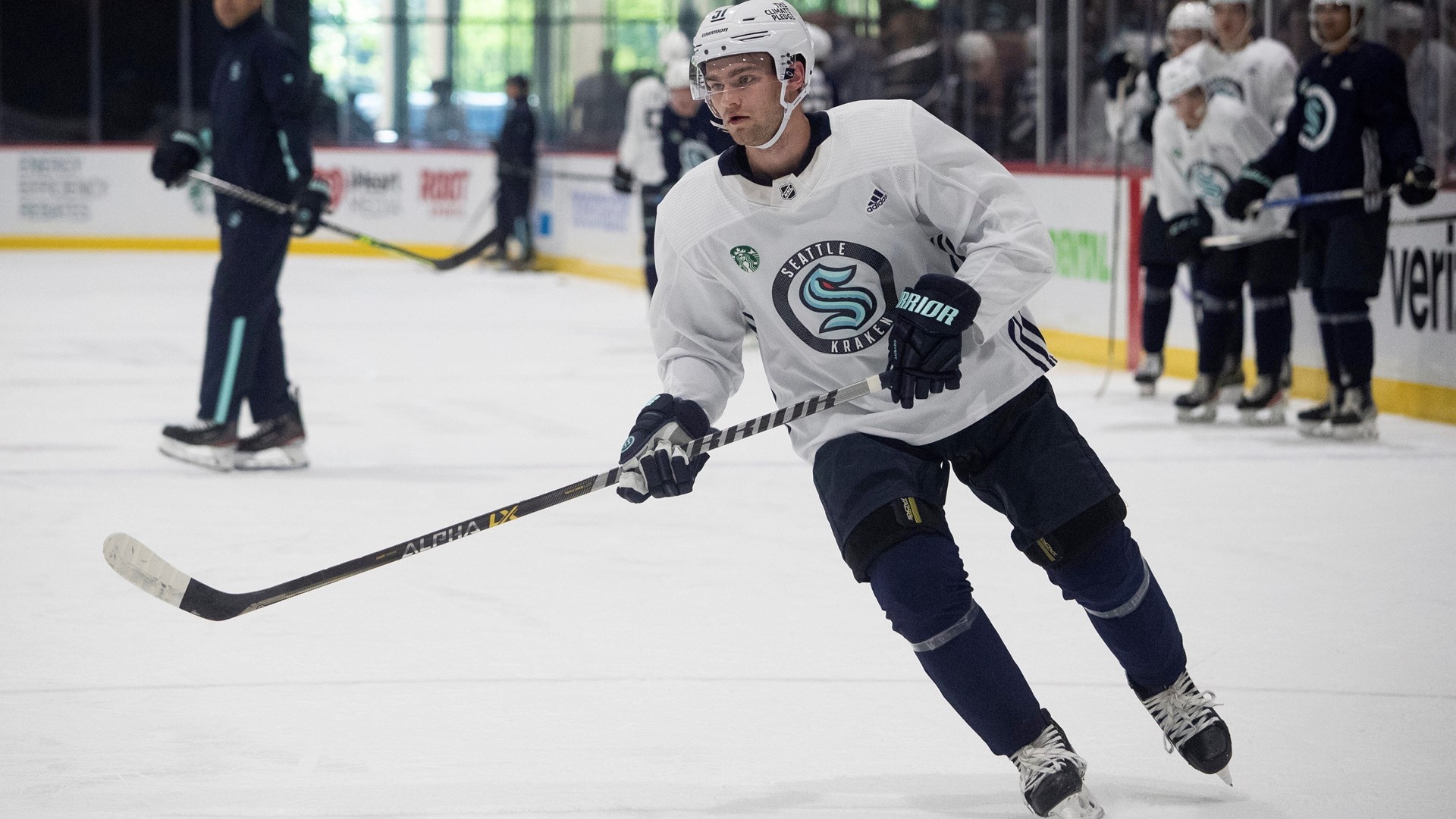 Shane Wright moves past draft slide, looks ahead with Kraken | king5.com