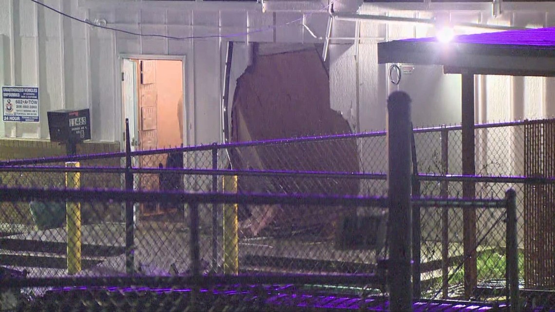 Seattle pot facility hit by crash-and-grab despite bollards | king5.com