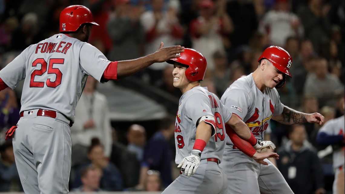 Cardinals rally for 5 in 9th to stun Mariners 5-2 | king5.com