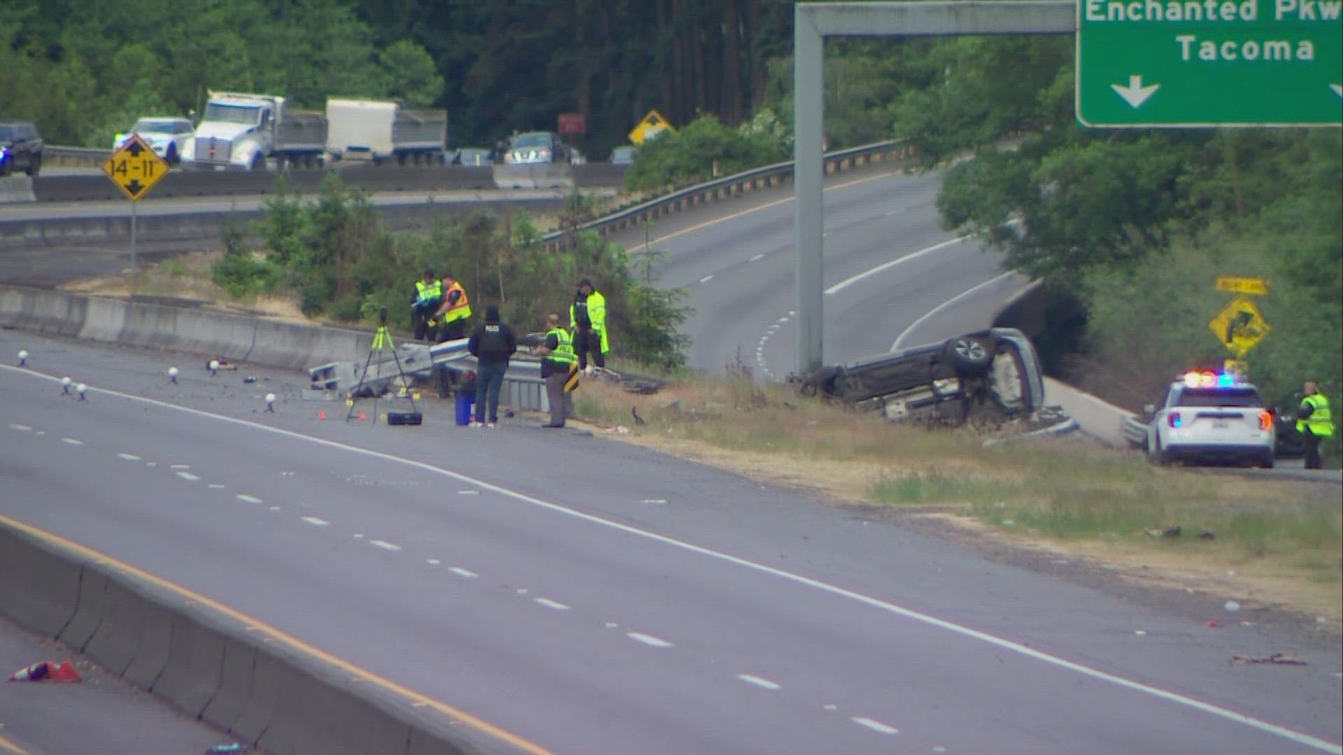 BREAKING: 2 dead, 2 injured in Hwy 18 crash | king5.com