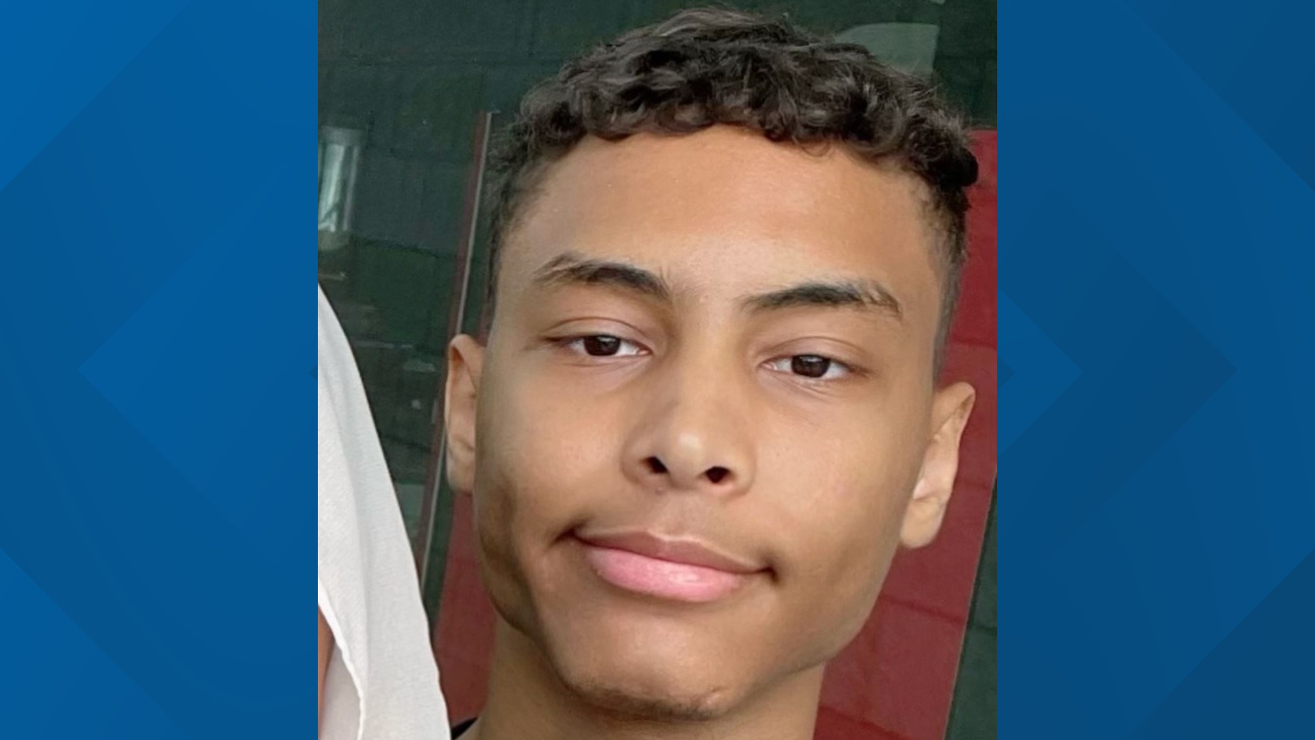 Authorities seek help locating missing hiker near North Bend | king5.com