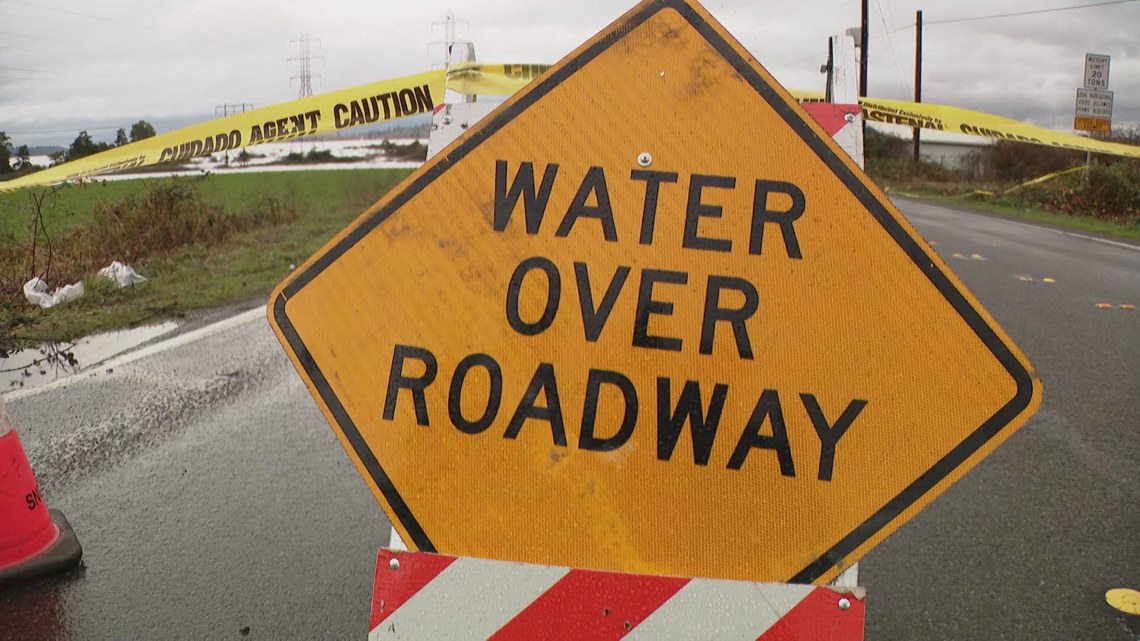 Man drowns after driving car onto flooded road in Snohomish County ...