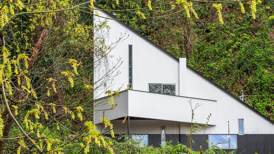 Memorable midcentury living in Seattle's 'Wedge House' | king5.com