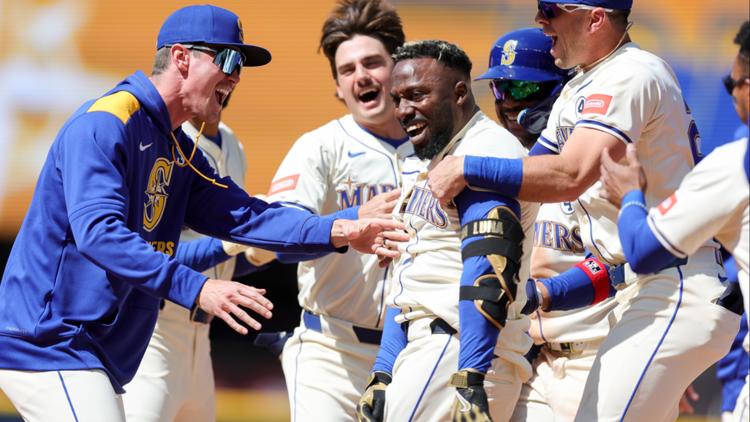 King County Sherriff's Office unveils new Guardian One helicopter ...