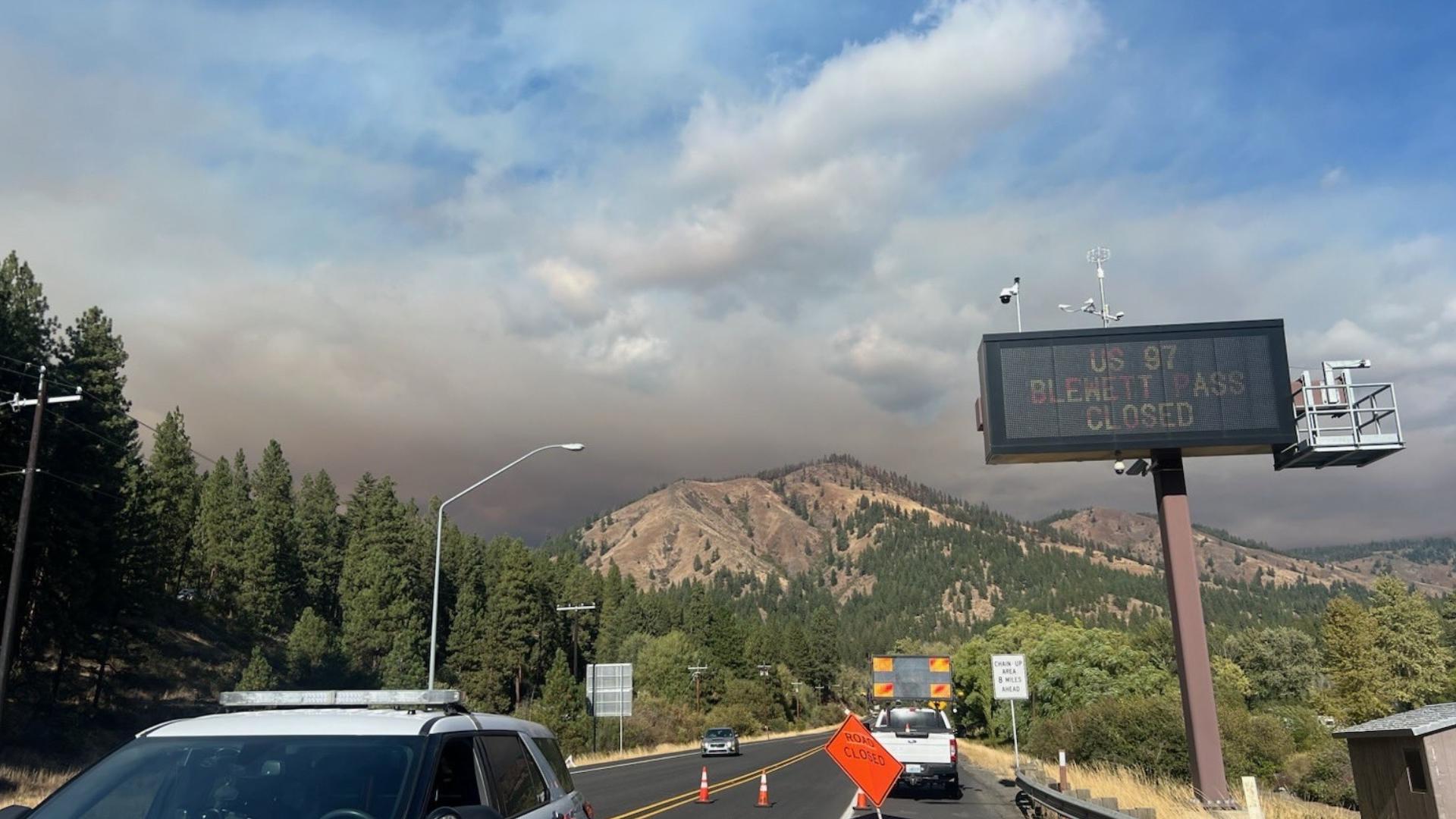Blewett Pass closed overnight due to Labor Mountain Fire | king5.com