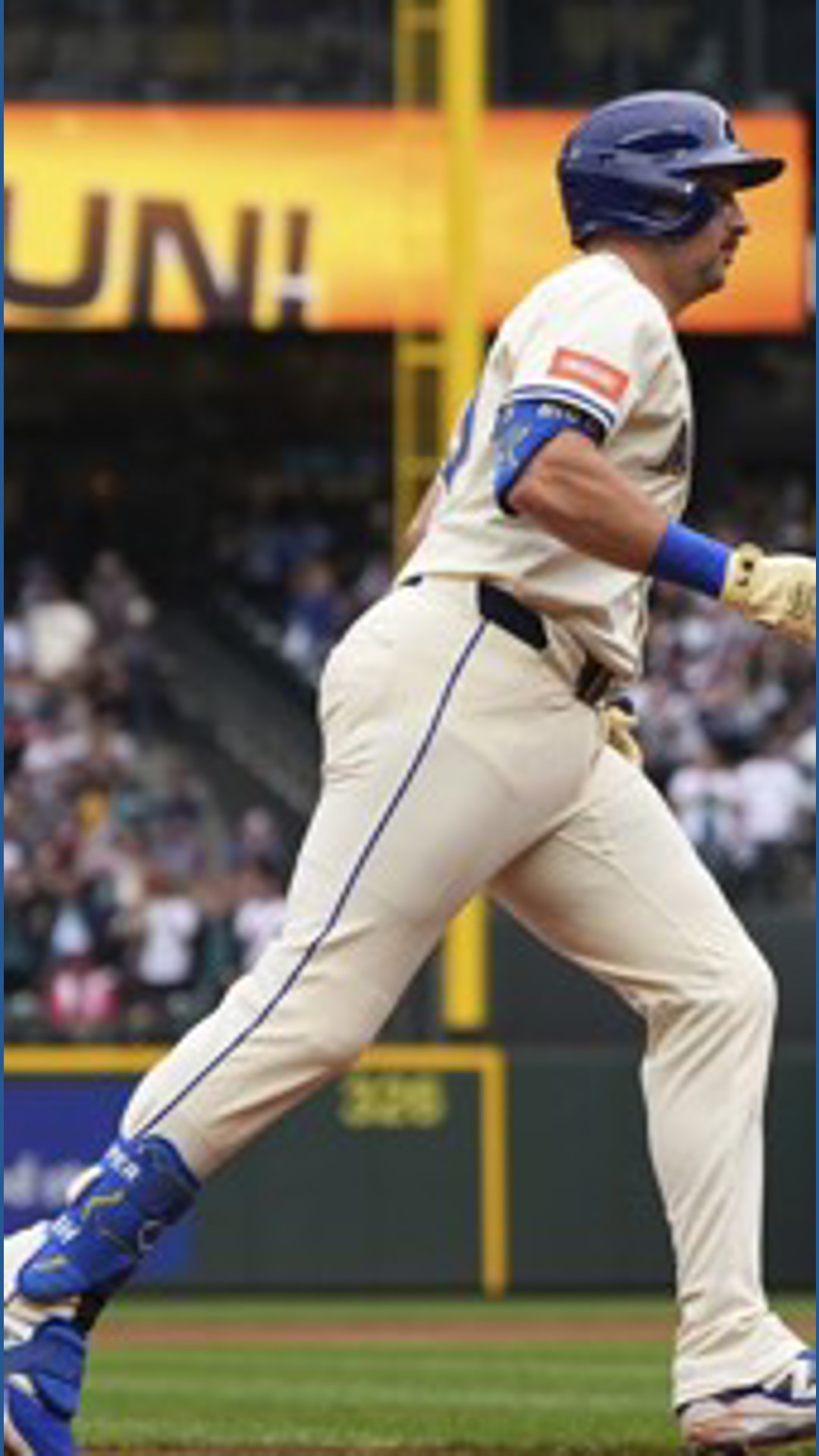Raleigh matches Mantle, M's beat Angels, take sole possession of AL ...
