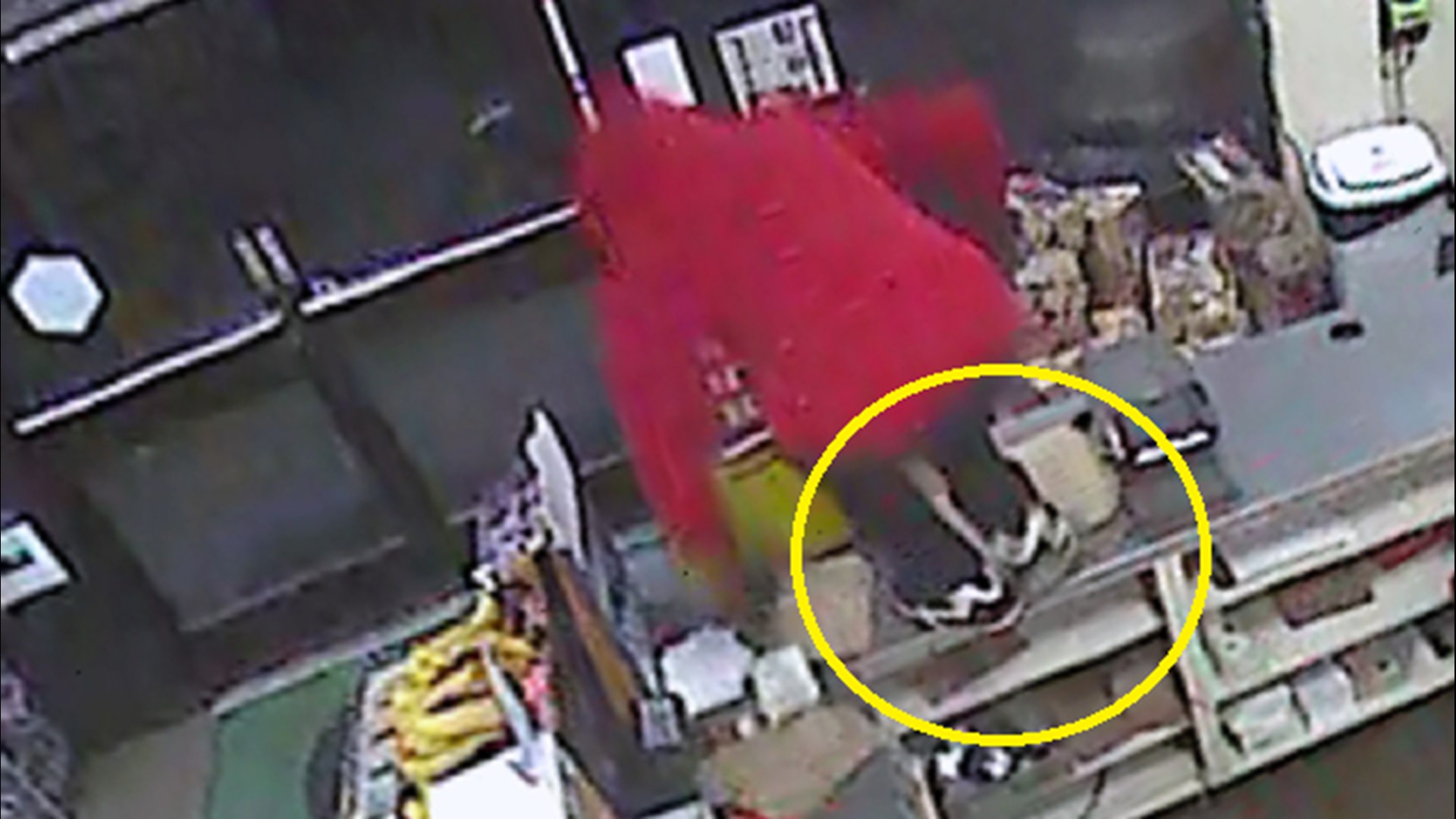 New photos of suspect in deadly Edmonds 7-Eleven shooting released ...