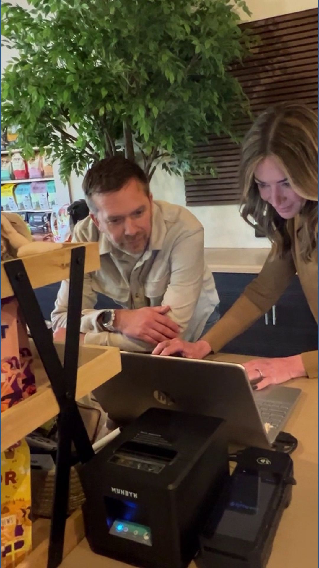 Kingston couple rescues 500 dogs from the Middle East | king5.com