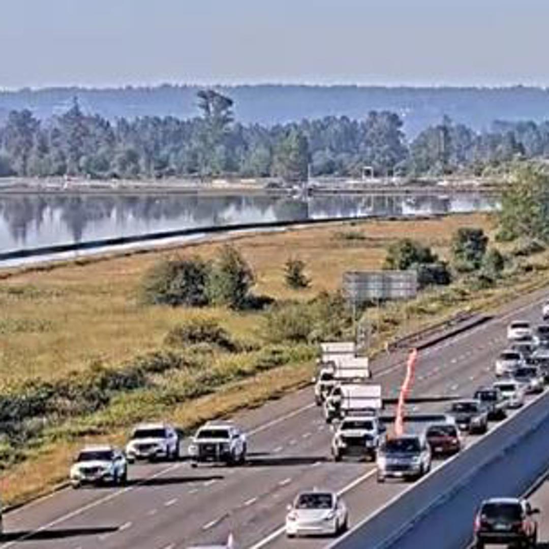 Serious injury crash blocks northbound I-5 near Everett | king5.com
