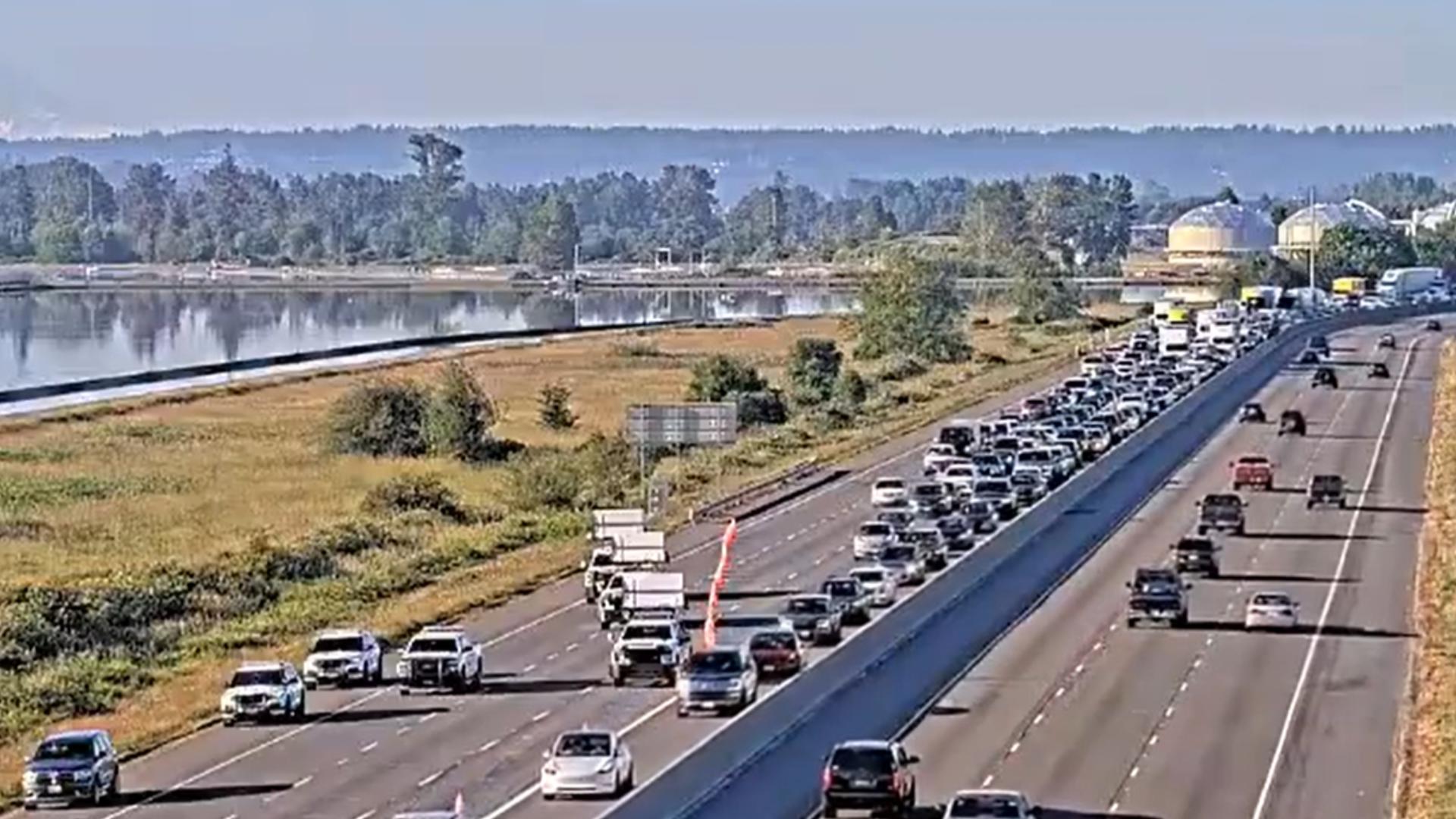 Serious injury crash blocks northbound I-5 near Everett | king5.com
