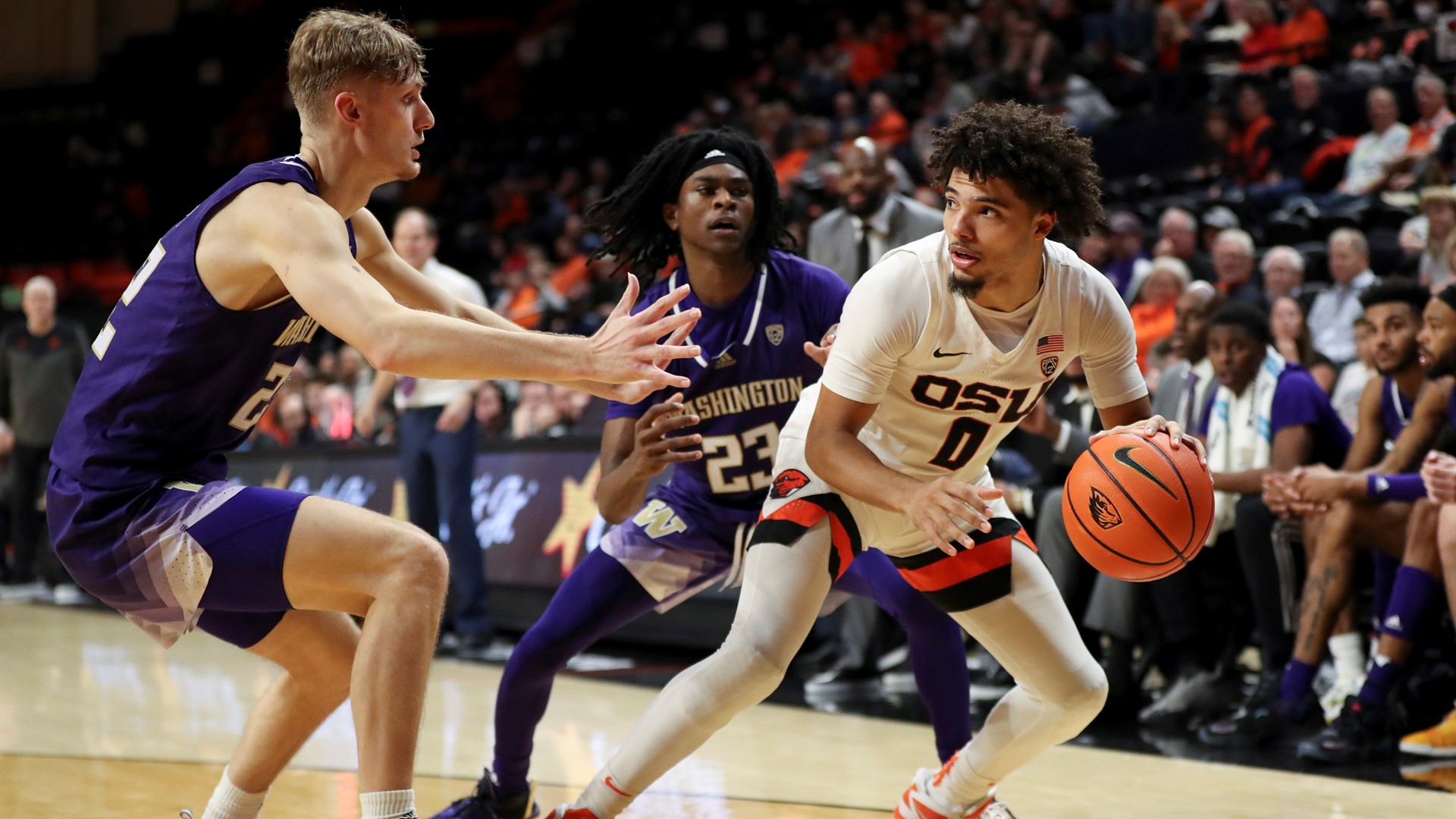 Oregon St. ends 4-game skid, edges UW in Pac-12 opener | king5.com