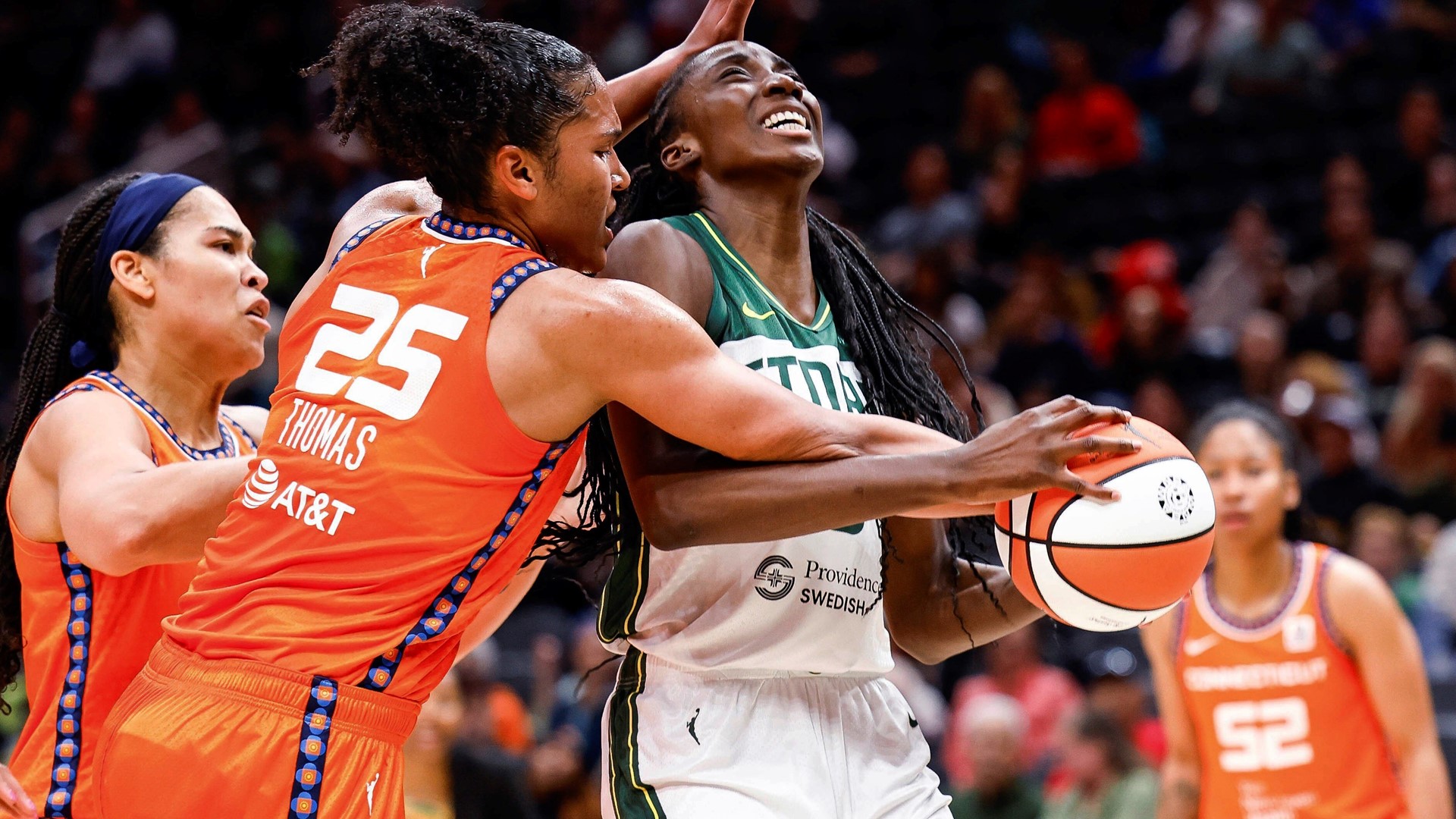 Thomas and Bonner lead Connecticut to 85-79 win over Seattle | king5.com