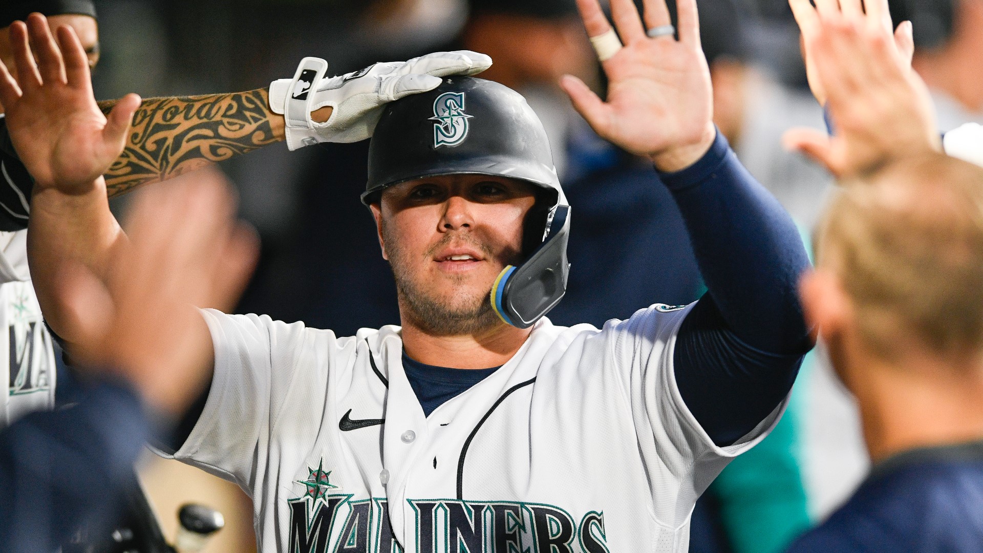 George Kirby, Eugenio Suarez lead Mariners past Rangers, 3-1 | king5.com