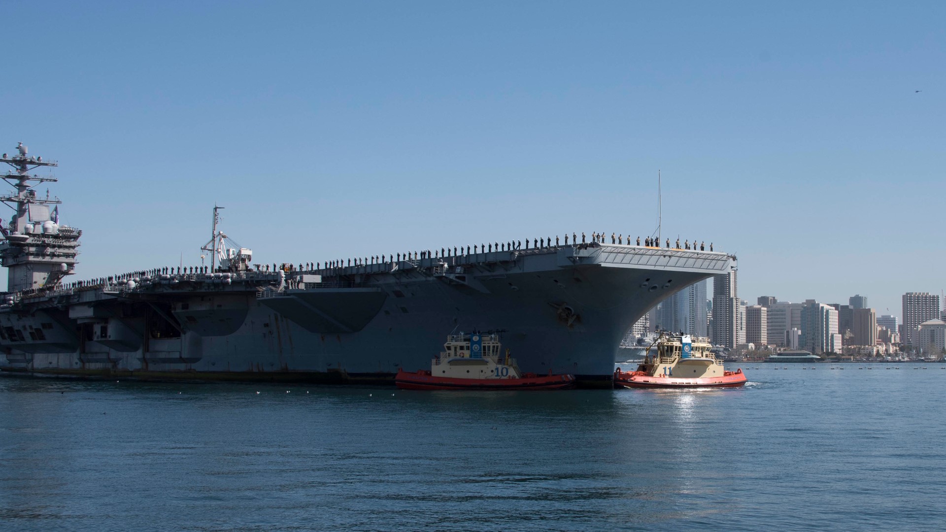 Families reunited as USS Nimitz returns home to Puget Sound after ...