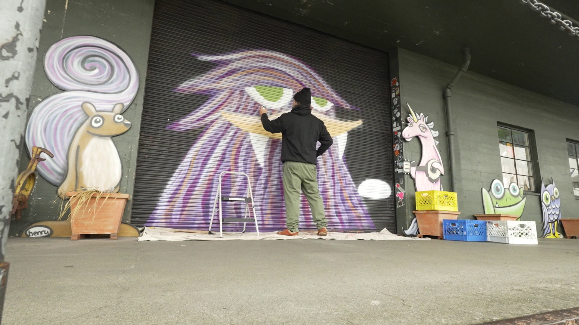 Muralist Henry embarks on quest to paint 1,000 Sasquatch heads in ...