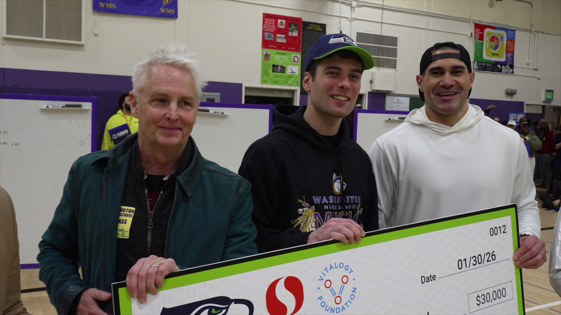 Washington Middle School's music program saved by Safeway, Seattle ...