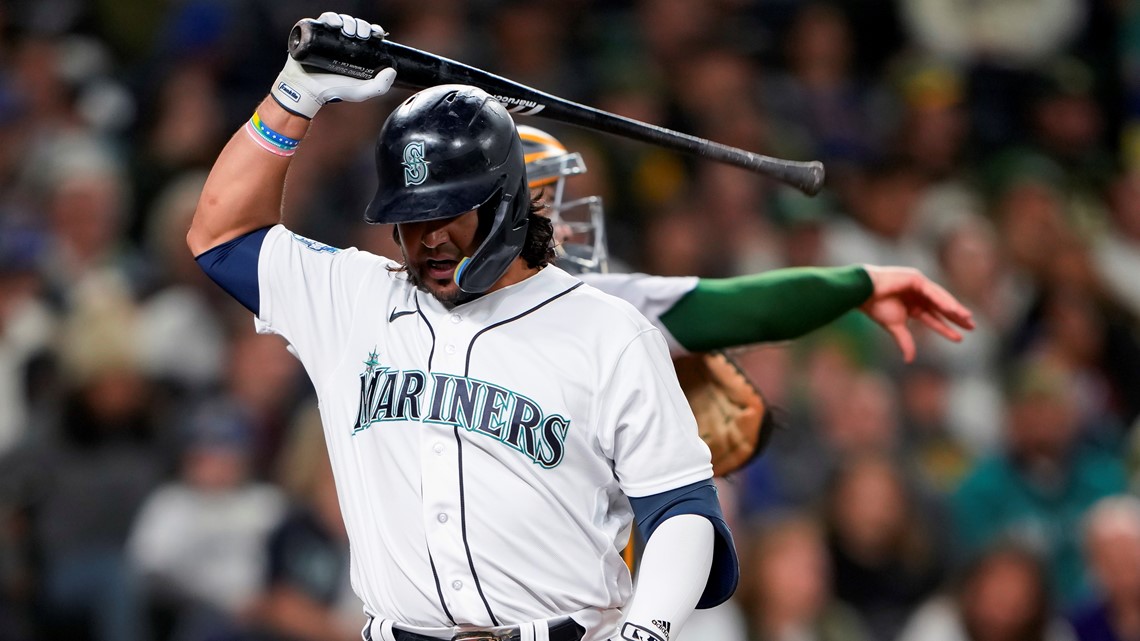 Mariners drop into tie for AL West lead with 3-1 loss to A's as Rodriguez, Kirby scratched ...