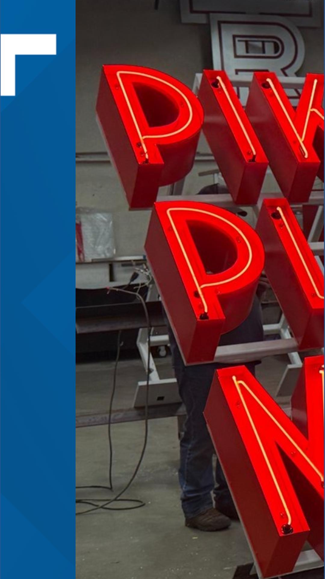 Pike Place Market installs new sign; original sign remains facing Pike ...