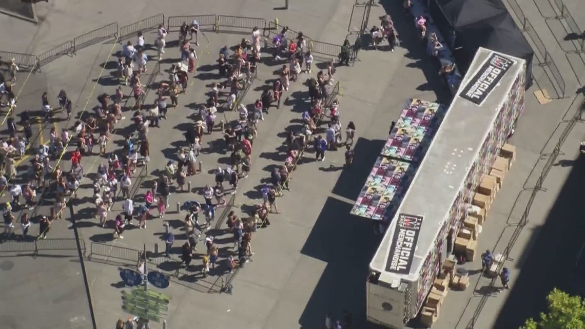 Hundreds of fans arrive at Lumen Field before Taylor Swift merch trucks ...